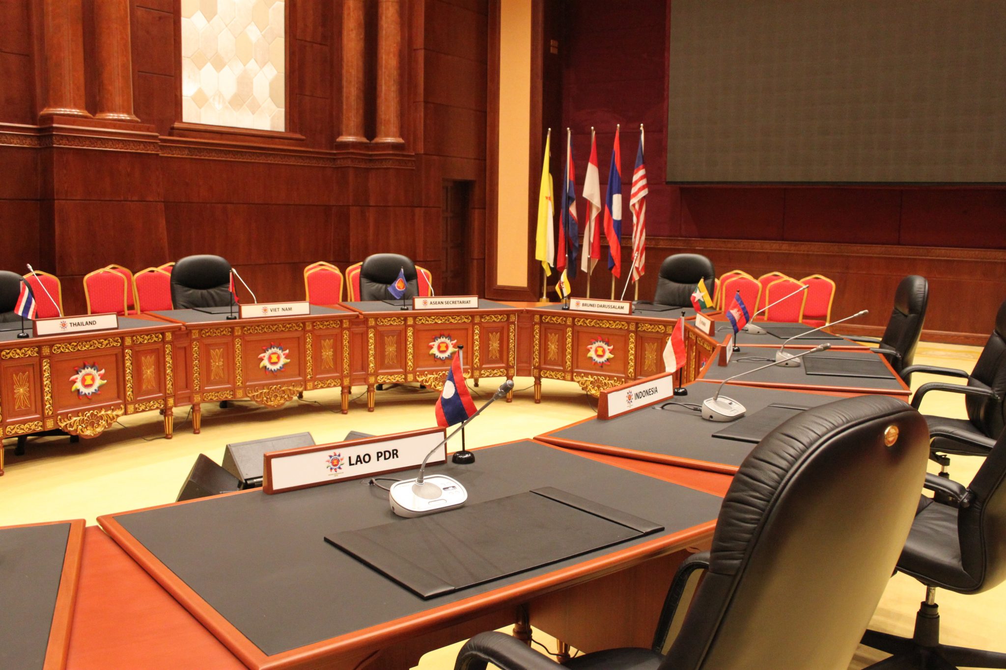 ASEAN Summit (Tables and Chairs) - GR Technic