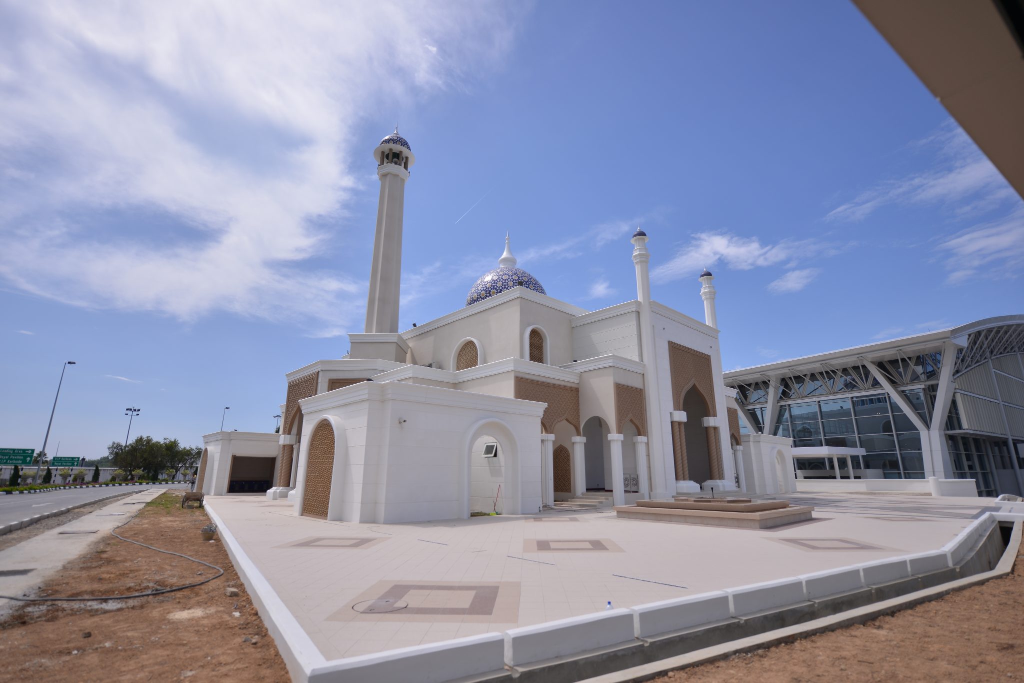 Construction of Surau Lapangan Terbang Antarabangsa Brunei Darussalam ...
