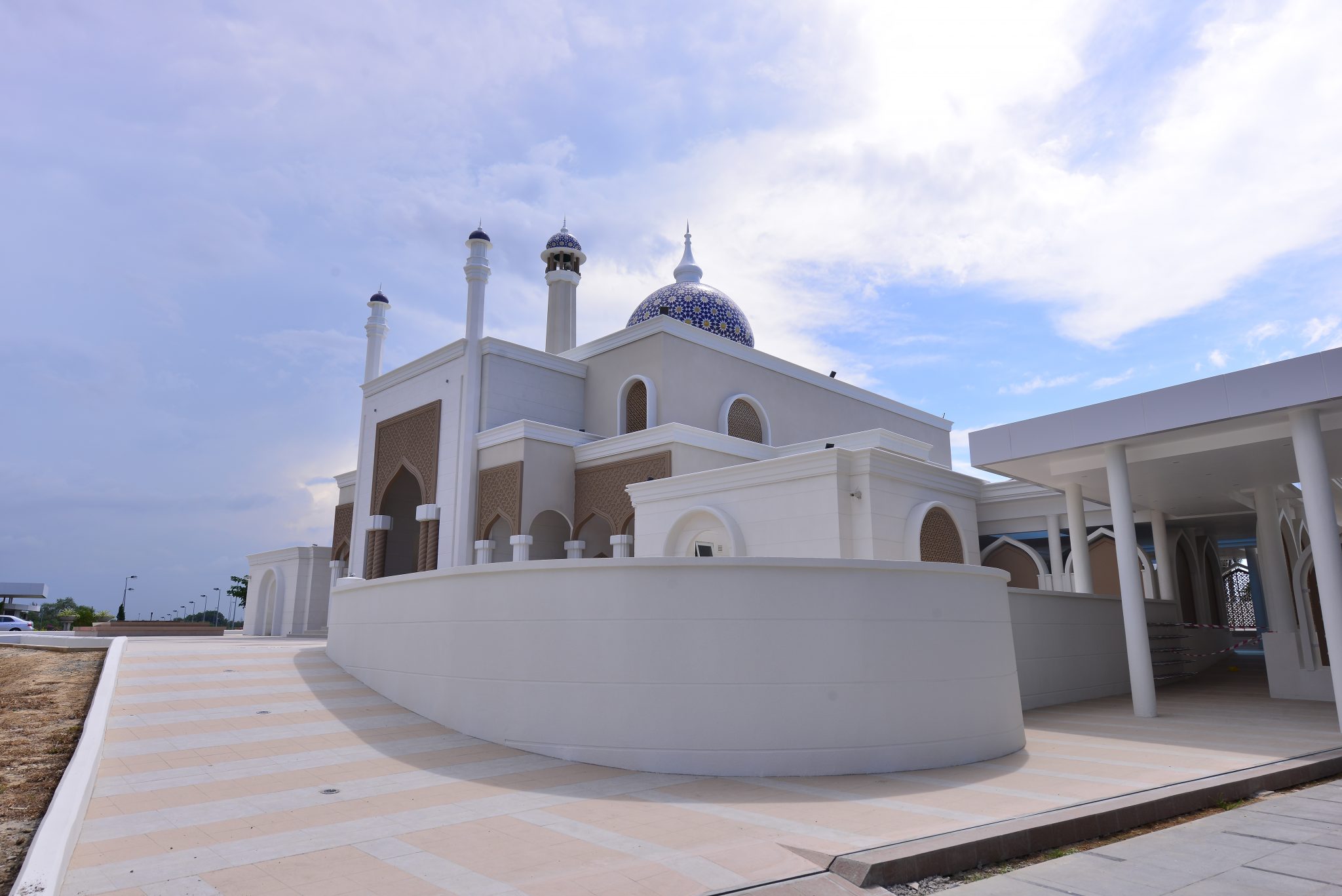 Construction of Surau Lapangan Terbang Antarabangsa Brunei Darussalam ...